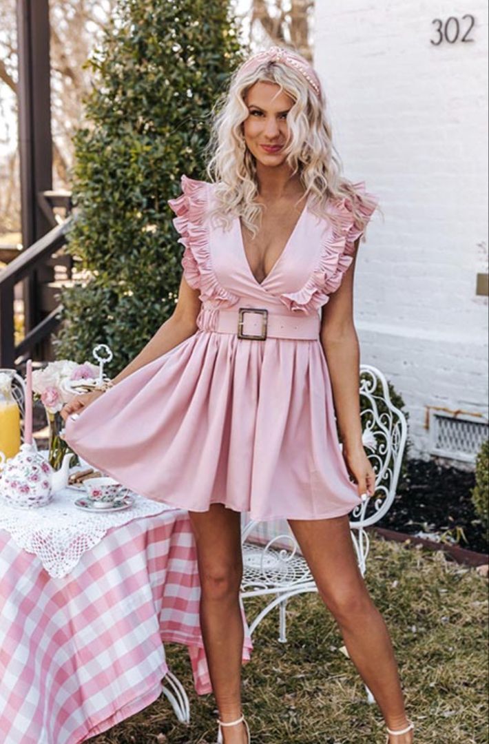 The Best Ways to Style the Barbiecore Aesthetic This Year – My Best Self